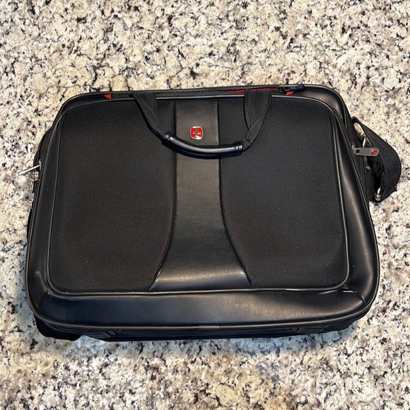 Swiss Tech | Other | Swiss Laptop Bag Great Condition | Poshmark